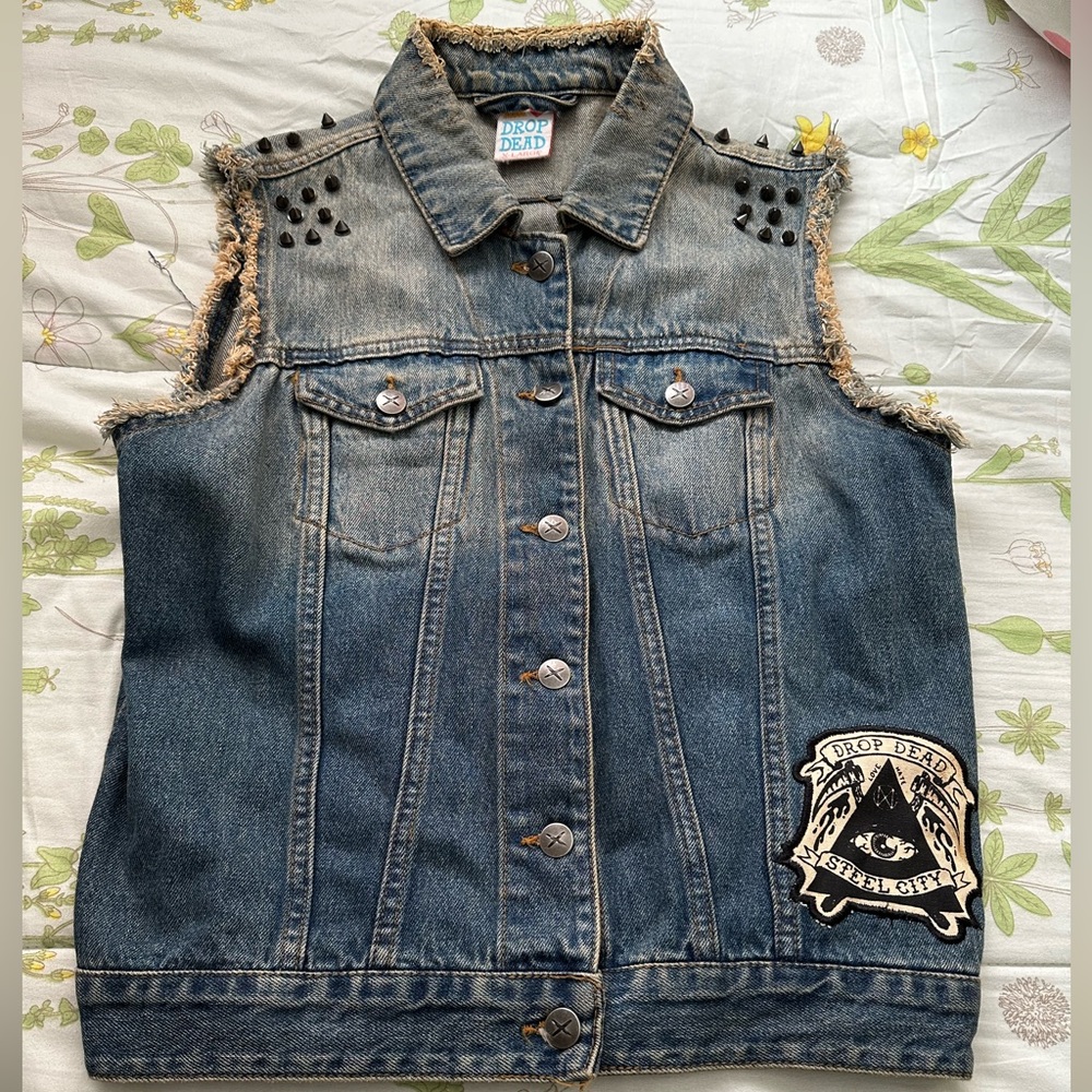 Drop Dead Women’s Denim Vest - Rare Find! - Gem